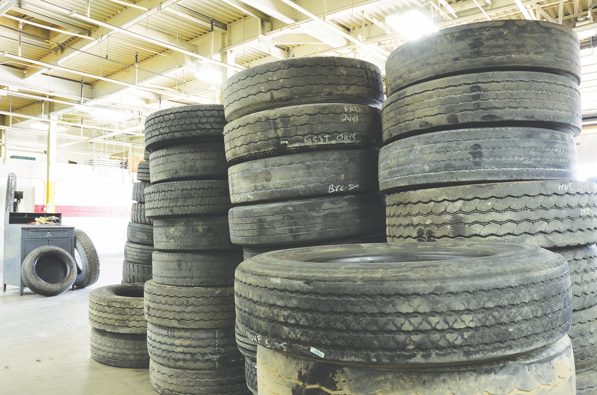 Help Fleets Understand the Reasons Behind Tire Failure | 2018-11-14 ...