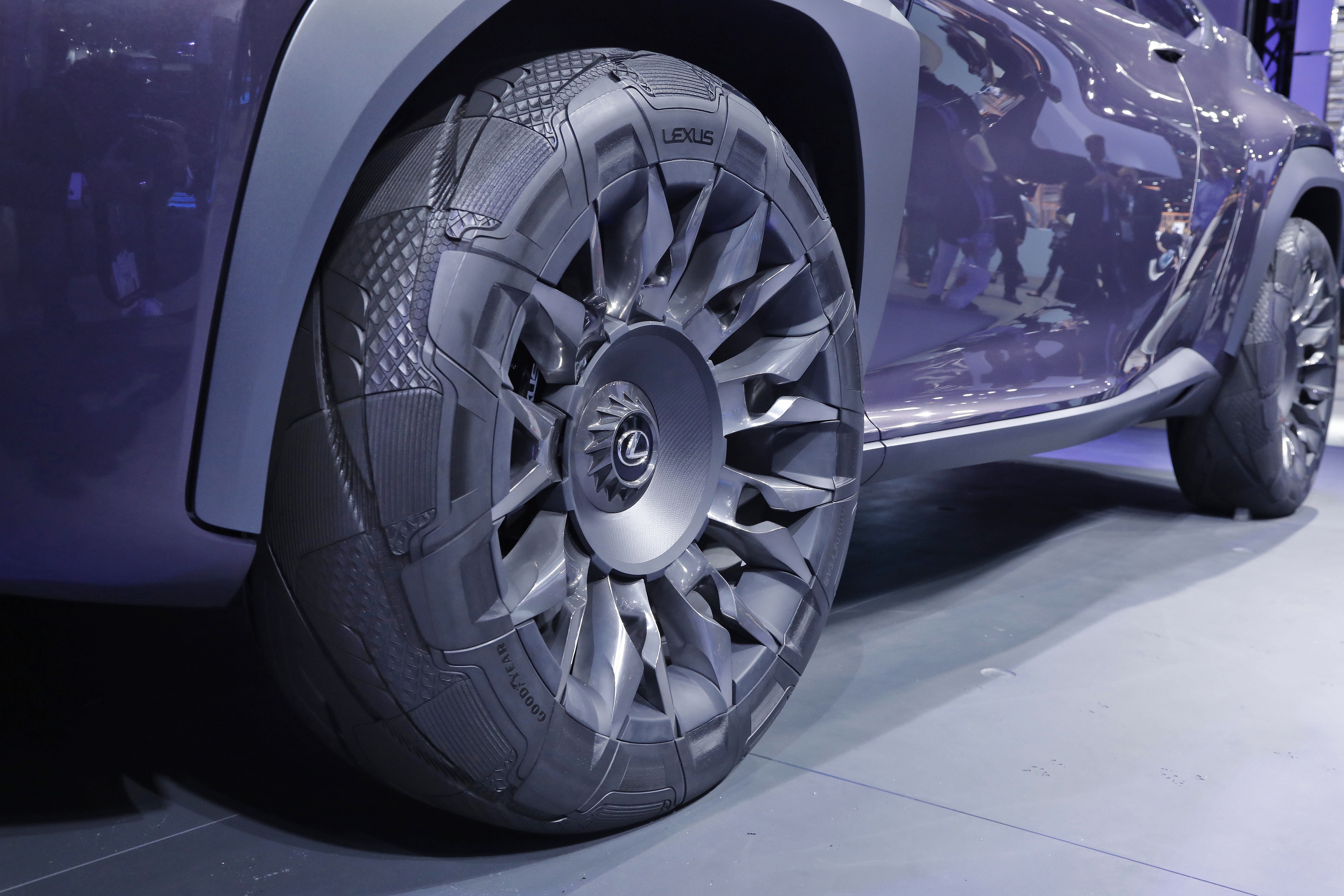 The Latest Goodyear Concept Tire Evolves From the Inside Out | 2016-10 ...