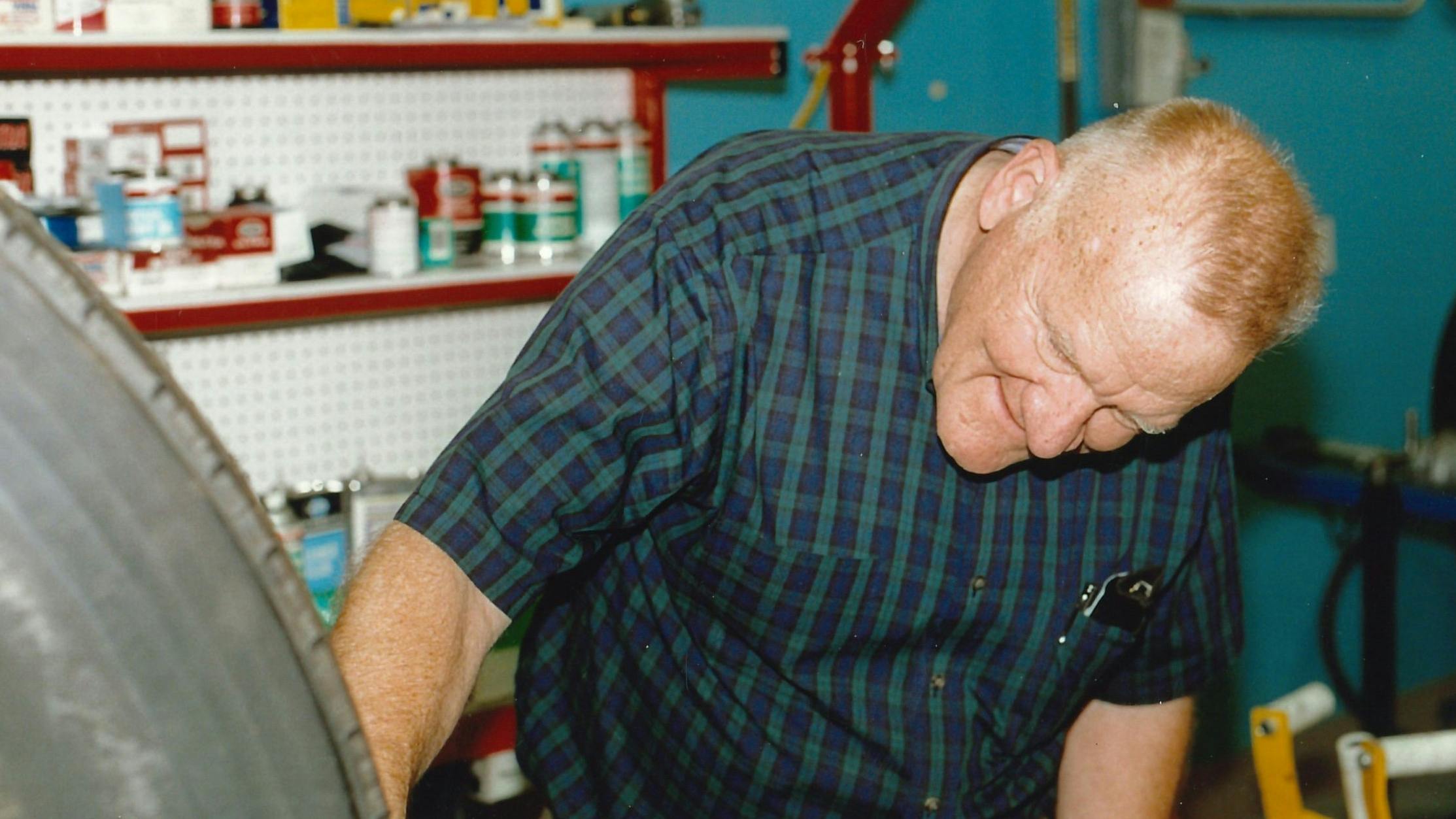 TRIB Launches Bozarth Scholarship Fund - Modern Tire Dealer - Funds Digest